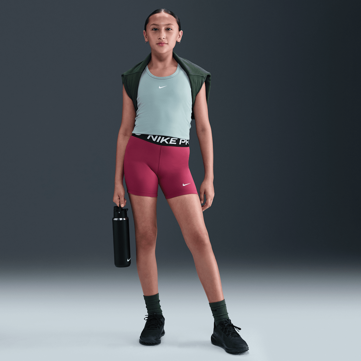 Lila Bike-Shorts-Länge Tights & Leggings. Nike AT